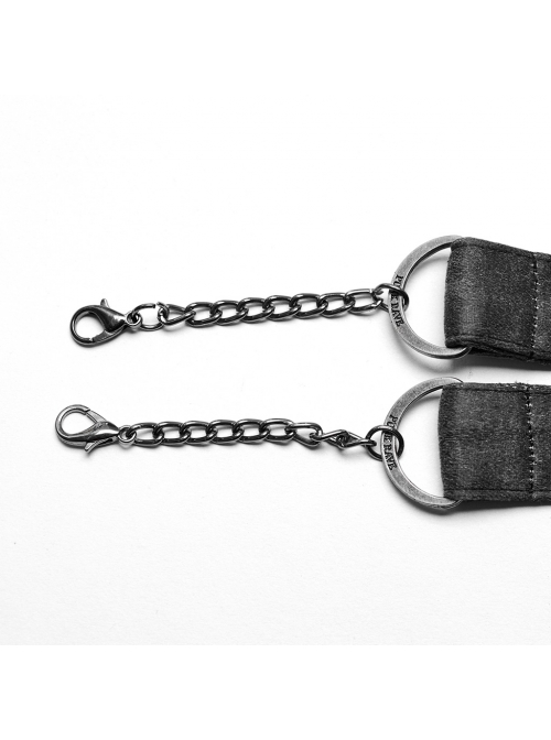 Old Look Gray Woven With Metal Skull Pattern Rivets To Decorate The ...